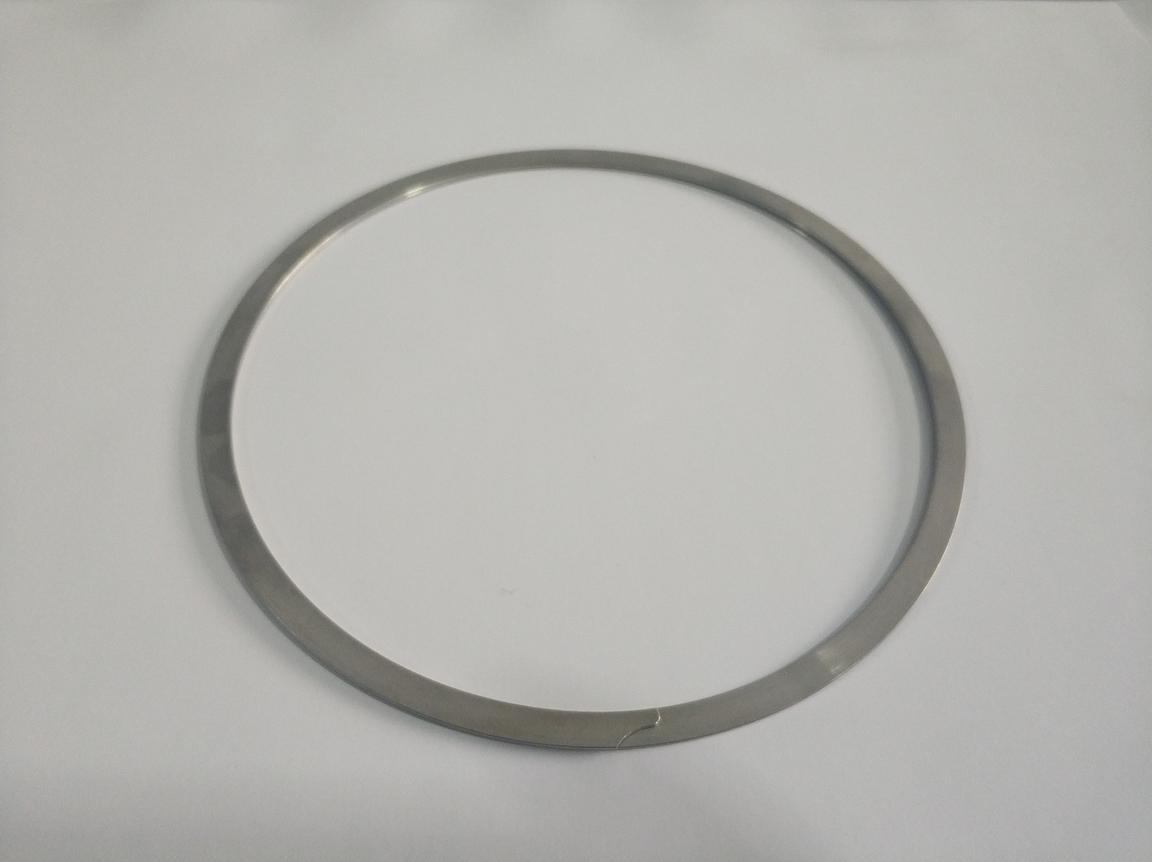 Customized Spiral Retaining Ring , Helical Tension Spring 5mm-1000mm
